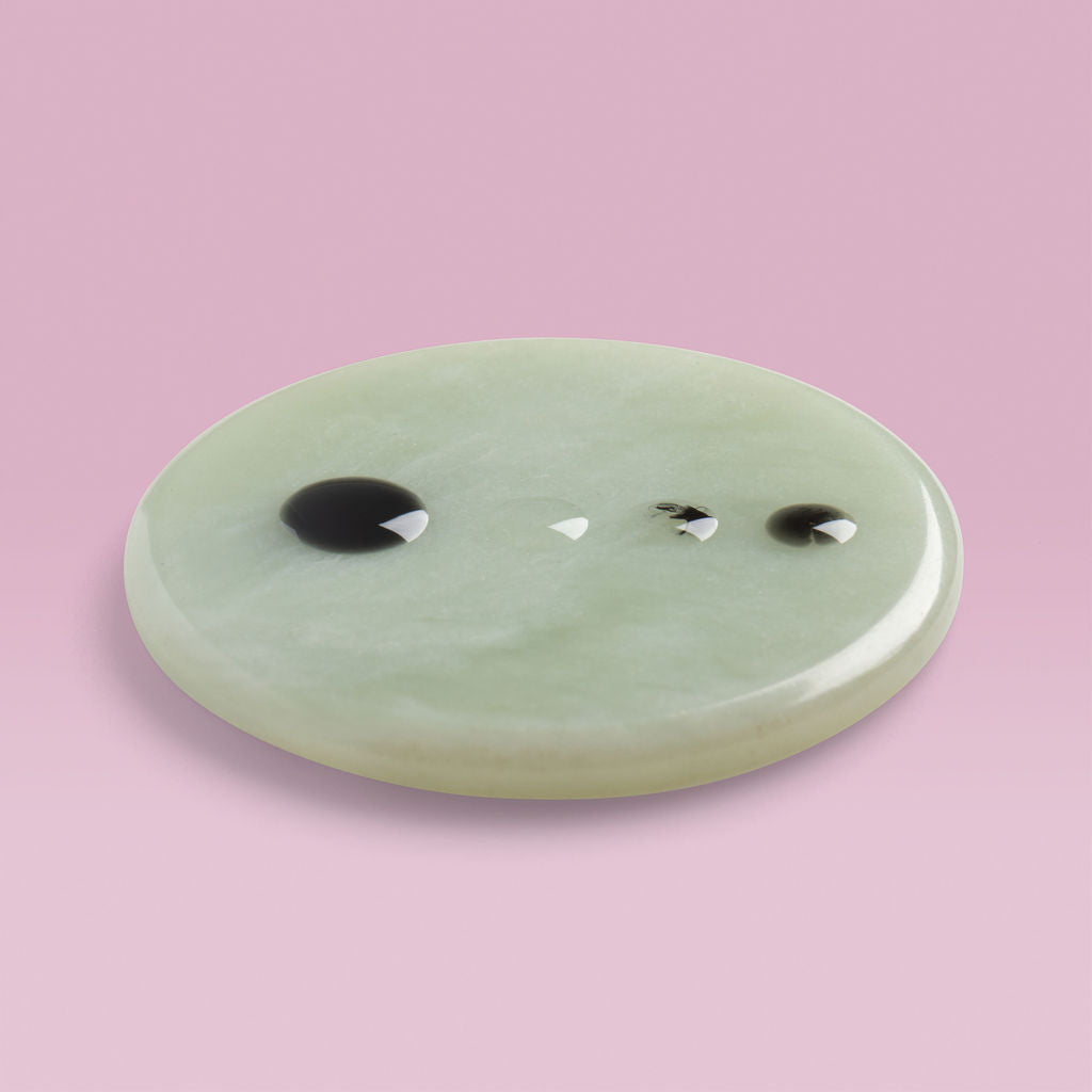 Why do we use jade stone for lash extensions – iLevel Lab
